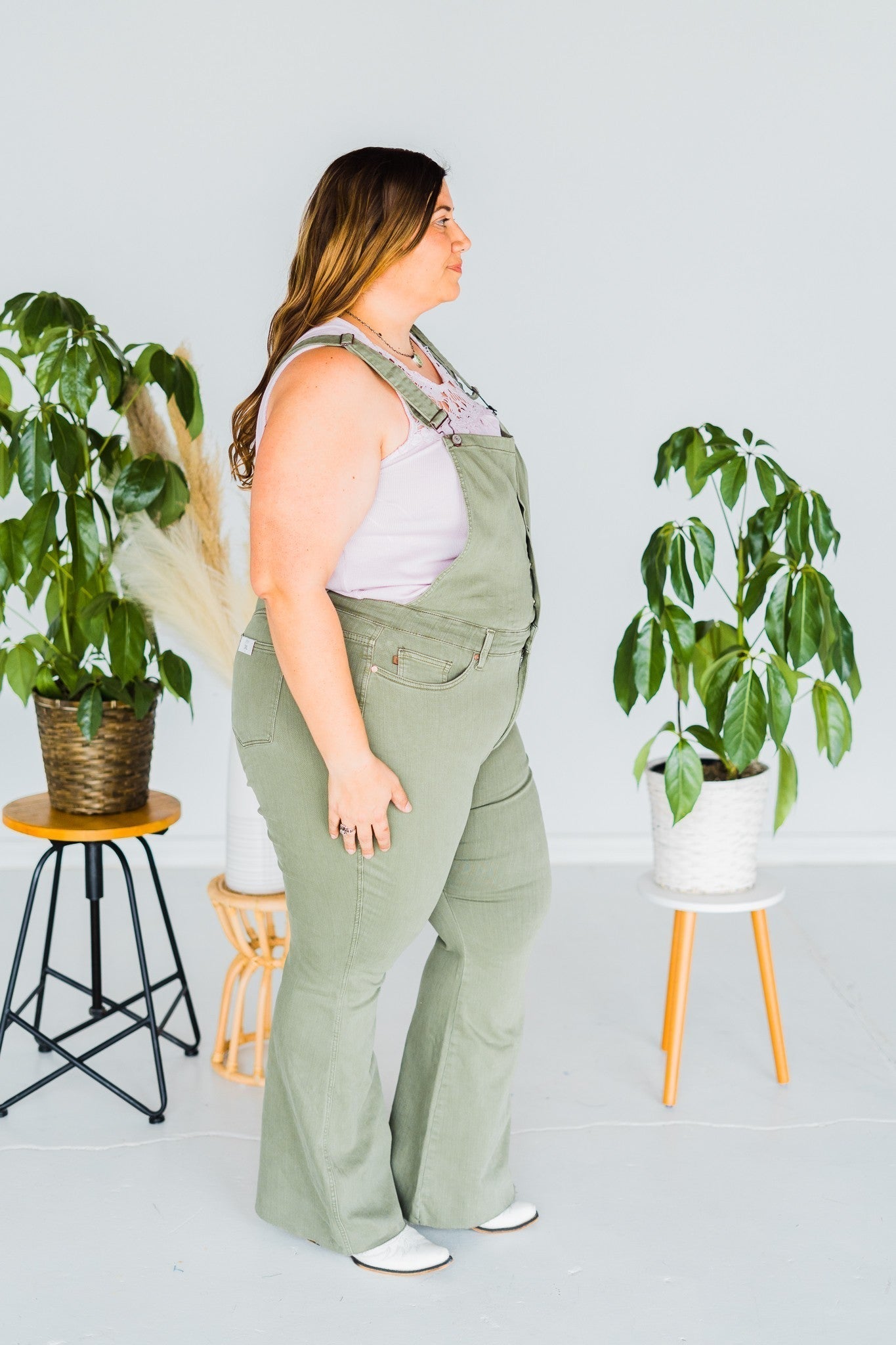 Stylish One-Piece Wonders: Rompers, Jumpsuits & Overalls – Whiskey Skies
