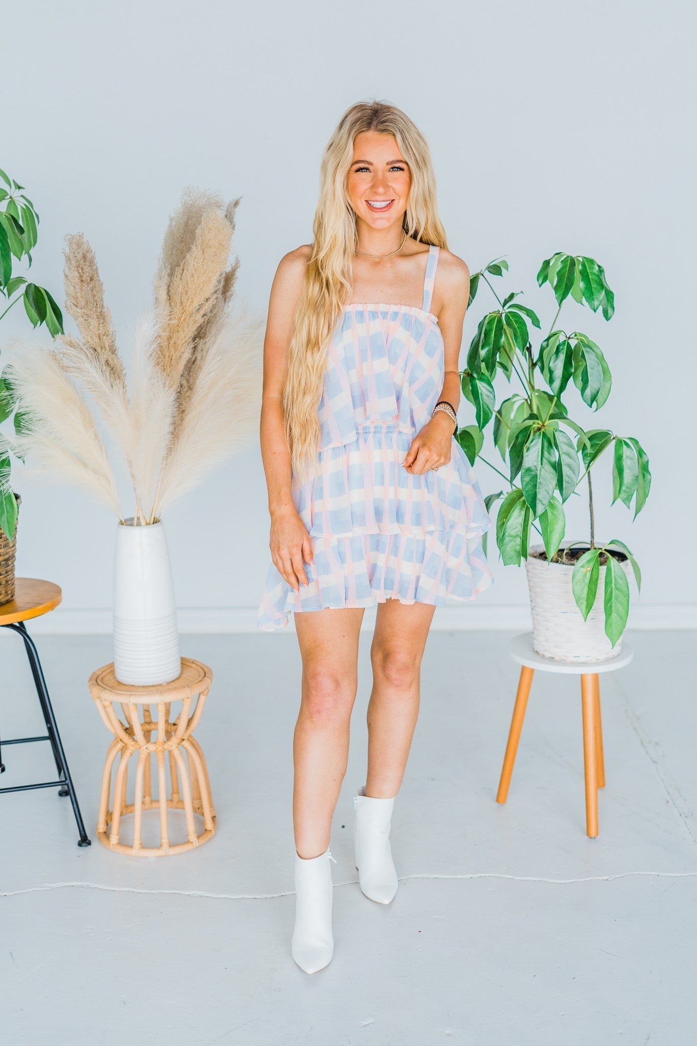 Stylish One-Piece Wonders: Rompers, Jumpsuits & Overalls – Whiskey Skies